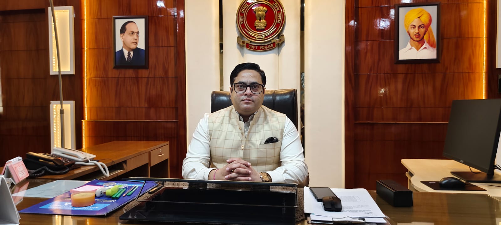 Vishesh Sarangal assumes charge as Deputy Commissioner Moga. - Punjab ...